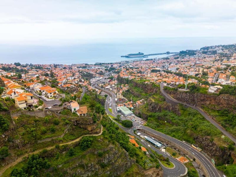 Funchal: Botanical Garden & Old Town Tour by TukTuk (1h45) - Start with Convenience: Pickup and Introduction
