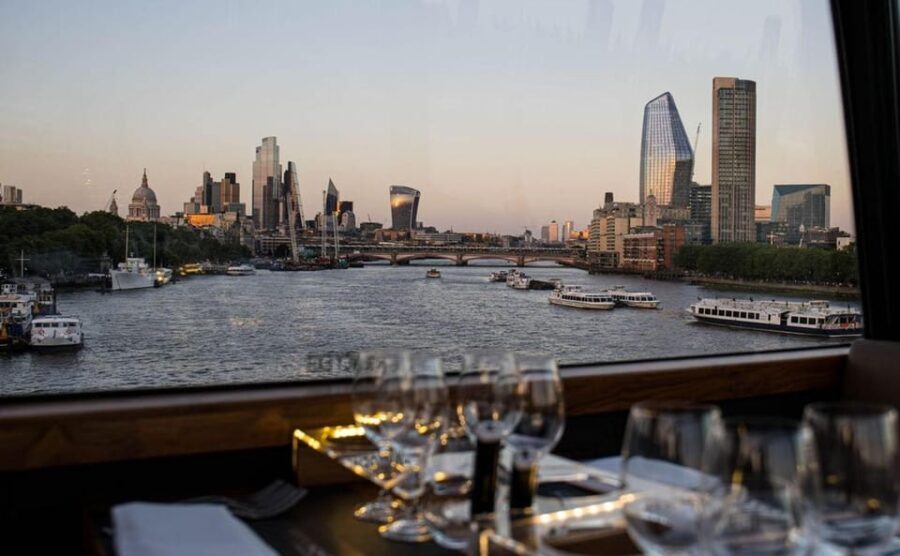 Gastronomic 6-course fine-dining dinner on Luxury London Bus - The Itinerary in Detail