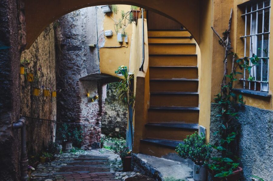 Genoa: Secret Corners Photography Tour and Traditional Snack - A Closer Look at the Itinerary