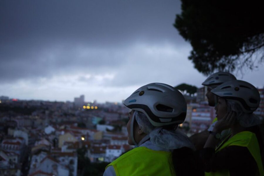 Go Lisbon by Night Electric Bike Tour - The Experience: Itinerary and Atmosphere