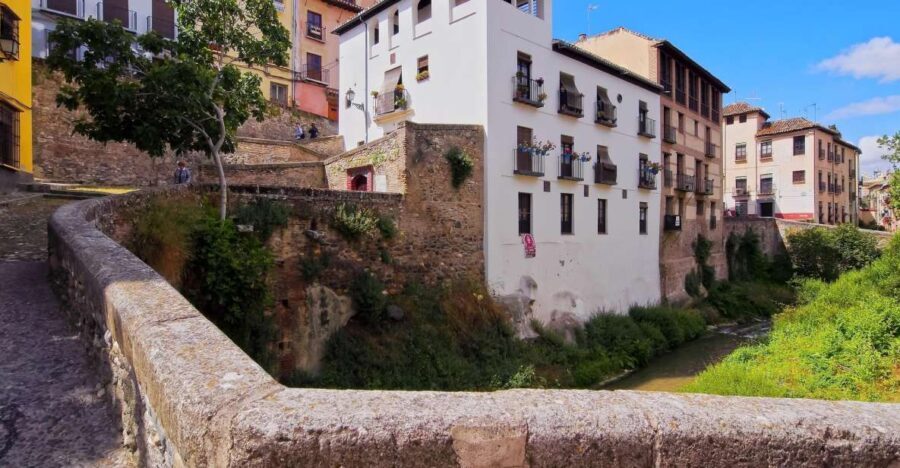 Granada: 2hour Tour of The Albaicín & Sacromonte Premium - Who Will Appreciate This Tour?