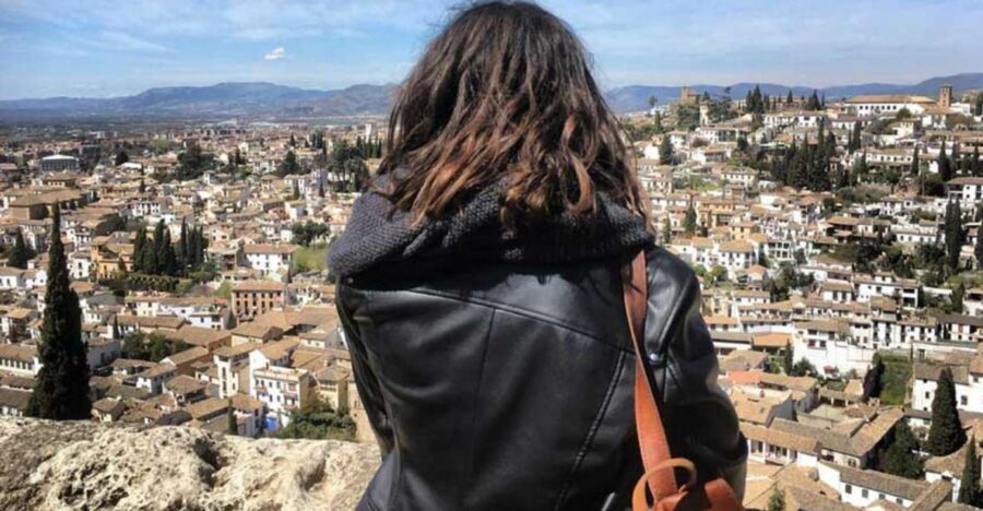 Granada Albaicín: 2.5-Hour Tapas & Drinks Walking Tour - Why This Tour Might Be a Good Fit