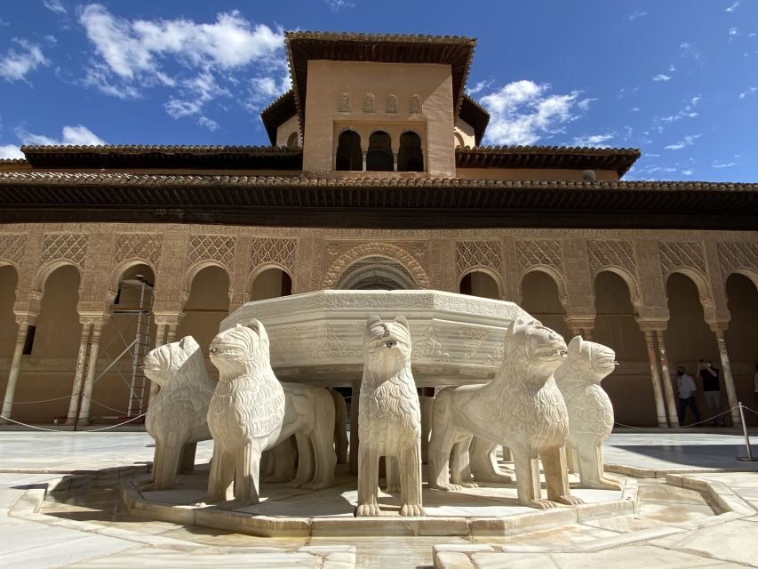 Granada: Alhambra, Alcazaba, and Generalife Private Tour - The Itinerary: A Closer Look