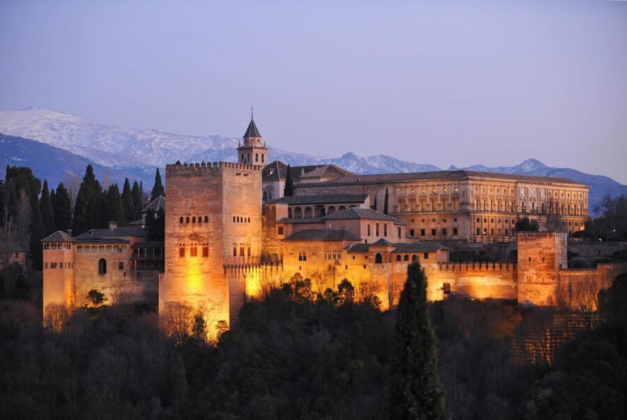 Granada: Alhambra and Generalife Garden Ticket & Guided Tour - What’s Included and What’s Not