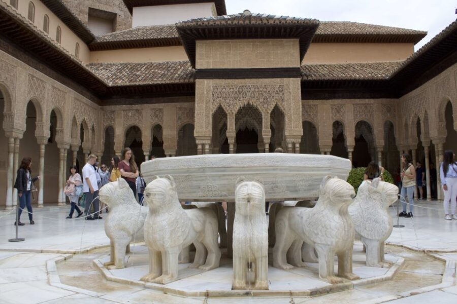 Granada: Alhambra Guided Tour with Nasrid Palaces - Who This Tour Is Best For