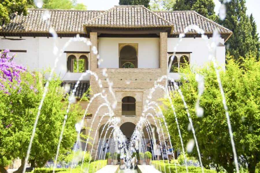 Granada: Alhambra, Nasrid, and Generalife Private Tour - The Sum Up: Who Will Love This Tour?