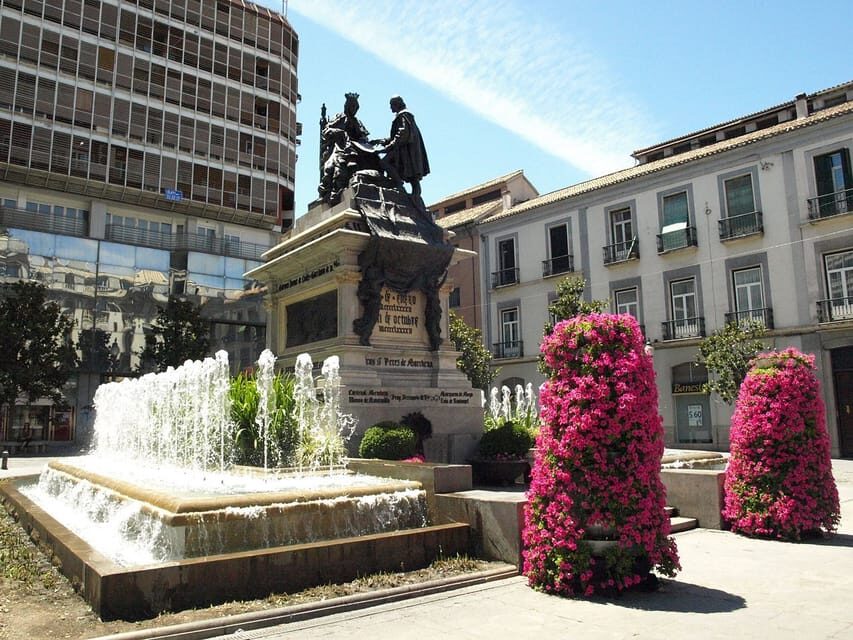 Granada and Albaicin: Historical Private Tour - Main Attractions Explored on the Tour