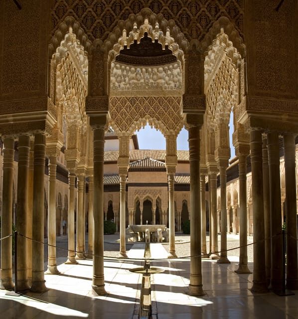 Granada: Combo Alhambra, Albaicín, and Sacromonte Tour - Who Should Consider This Tour?