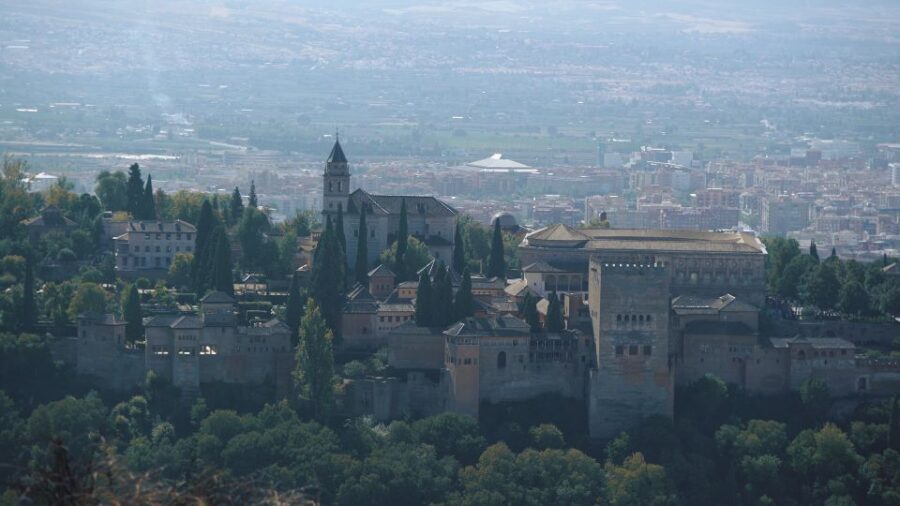 Granada: Historical City Center Guided Segway Tour - What to Expect from the Tour