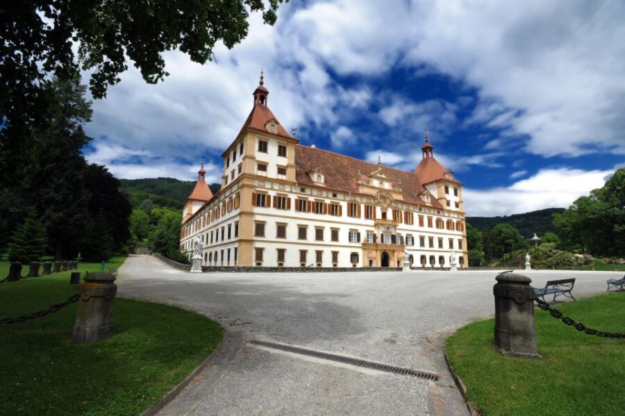 Graz: Jewish Quarter and Old Town Private Walking Tour - Evaluating the Value