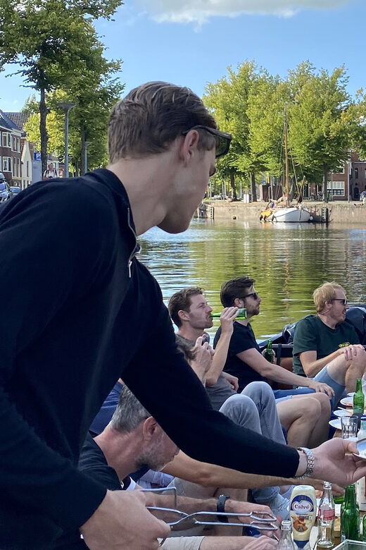 Groningen: City canal cruise (with unlimited drinks) - Practical Tips for Booking and Enjoying