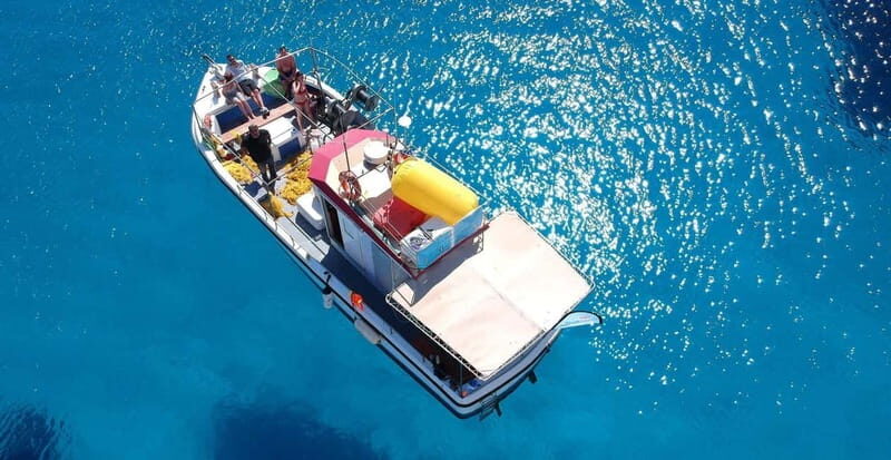 Group Morning Tour to Polyaigos - An In-Depth Look at the Milos Group Morning Tour