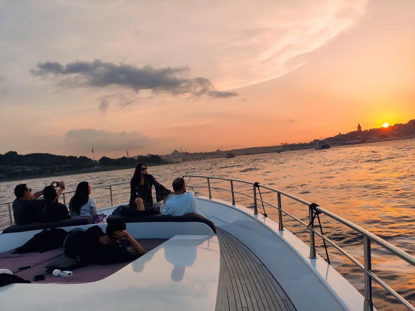 Guided Dolmabahce Palace Tour with Bosphorus Sunset Cruise - Who Should Consider This Tour?