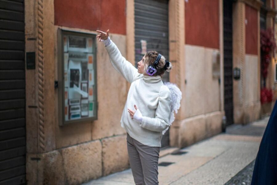 Guided Tour in the center of Verona accompanied by an Angel - Who Will Love This Tour?