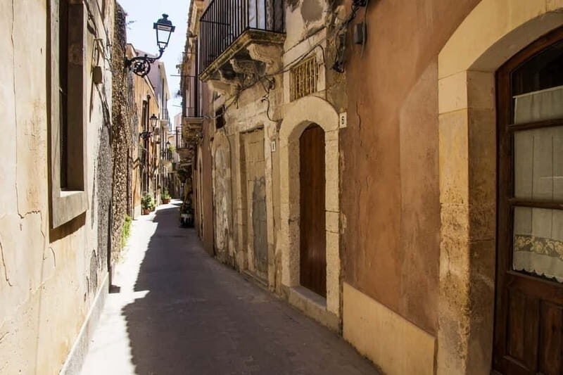 Guided tour of Ortigia with Fish Street Food at the market - Who Will Love This Tour?