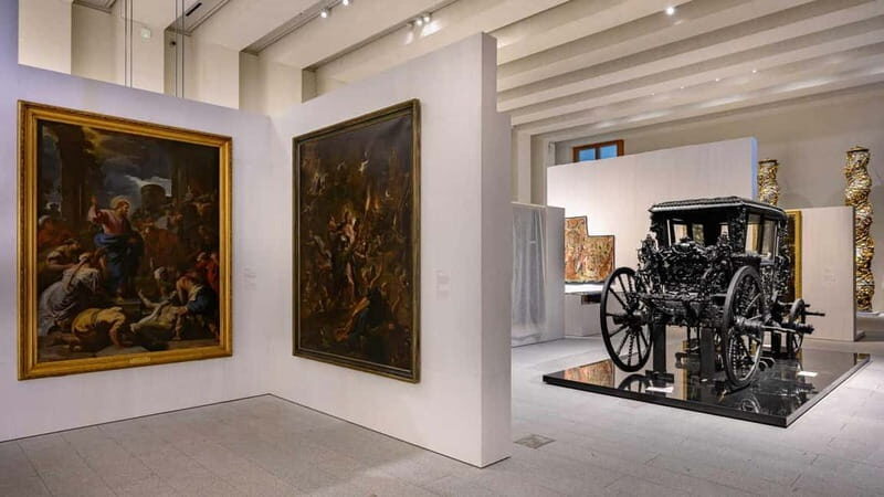 Guided Tour of The Royal Collections Gallery - Who Will Love This Tour?