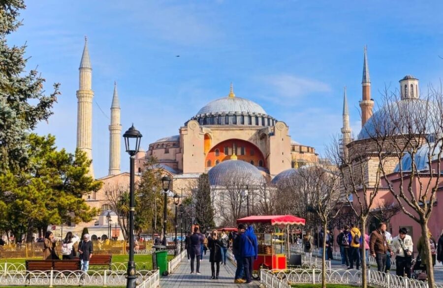 Half Day Old City Tour by Art Historian - Who Should Consider This Tour?