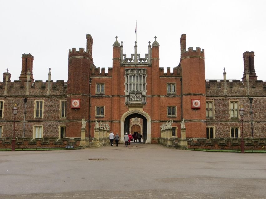 Hampton Court Palace Private tour With Fast Track Entry - Final Thoughts: Is This Tour Right for You?