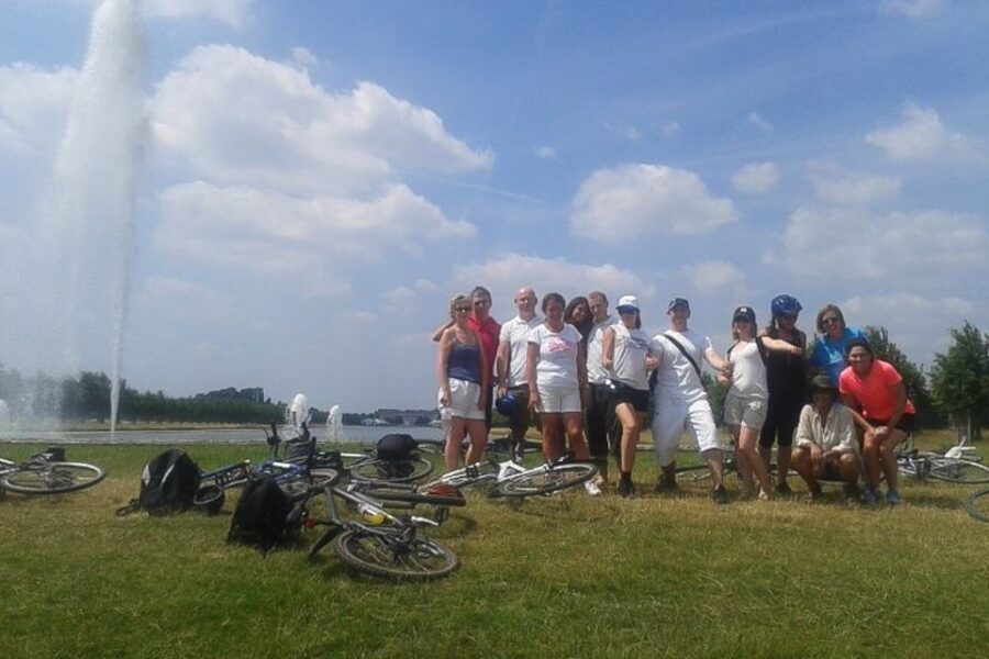 Hampton Court Palace: River Thames Bike Tour - What’s Included and What to Expect