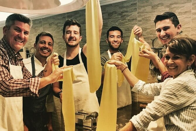 Hands on Deluxe Traditional 4-course dinner with fresh pasta - Introduction: A Delicious Look at Florence’s Food Scene