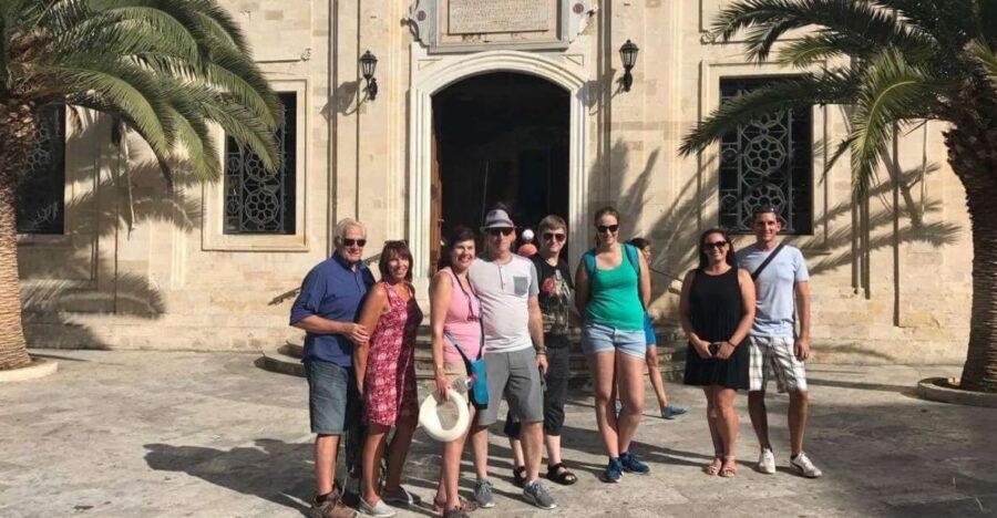 Heraklion: Guided Tour of the City and Knossos Palace Ticket - Knossos Palace: The Crown Jewel