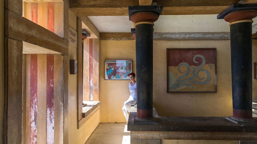 Heraklion: Knossos Private Guided Tour & Skip-the-Line Entry - What to Expect on the Tour