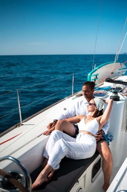 Heraklion: Sailing Trip to Dia Island with Lunch & Swimming - What Travelers Can Expect at Each Stop
