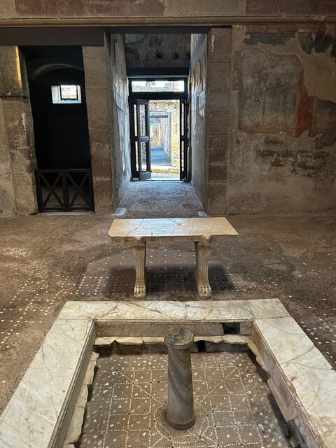 Herculaneum - Small Group Tour (admission included) - Exploring Herculaneum: An Authentic Step Back in Time