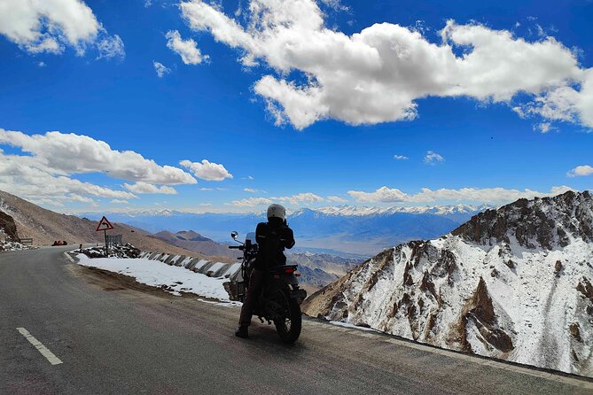Himalayas: 15 Days Motorbike Tour To North India - Key Points