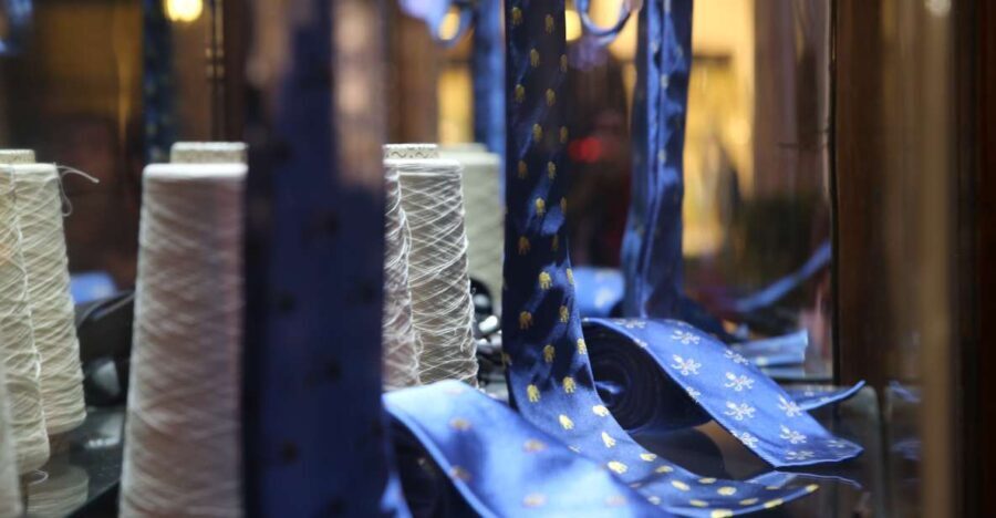 Historic Shops in Genoa: Tour Through Tradition and Flavours - Exploring Genoa’s Historic Shops