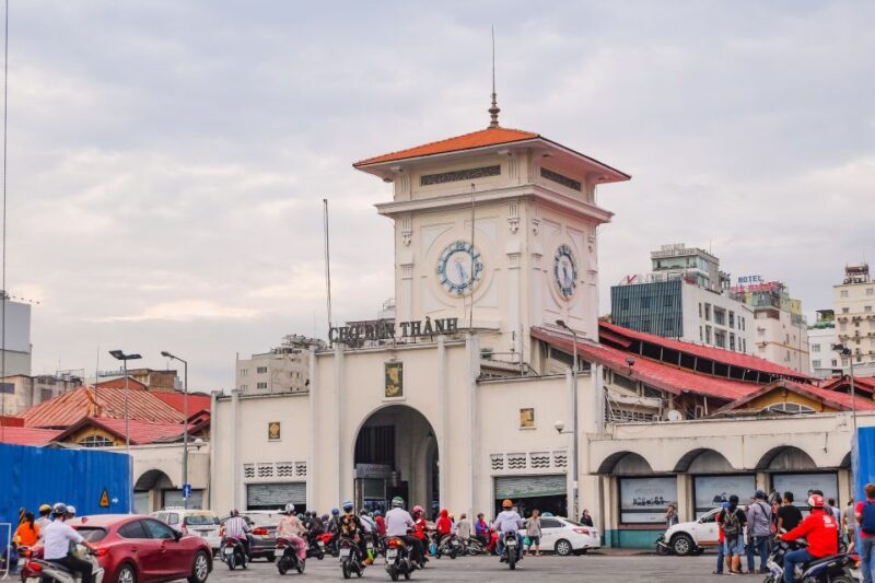 Ho Chi Minh: Customize Your HCMC Tour: English or German - Key Points