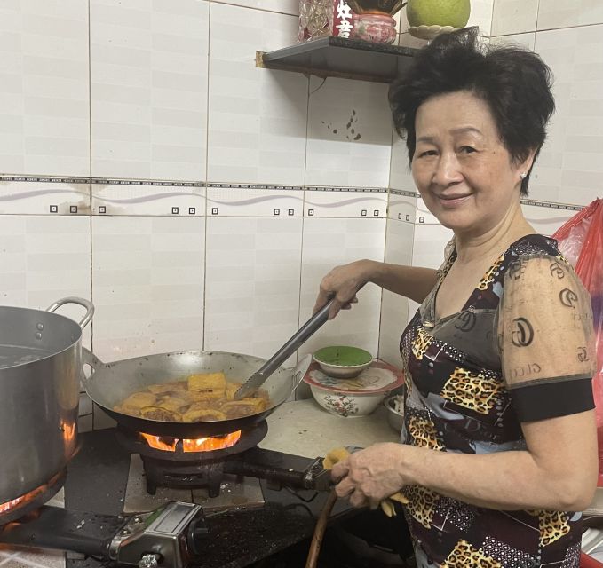 Ho Chi Minh: Local Cooking Class At Auntie's Home - Authentic Flavors and Hidden Corners: A Closer Look at the Ho Chi Minh Local Cooking Class at Auntie’s Home