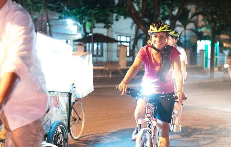 Hoi An: Private Evening Food Tour by Bike - Key Points
