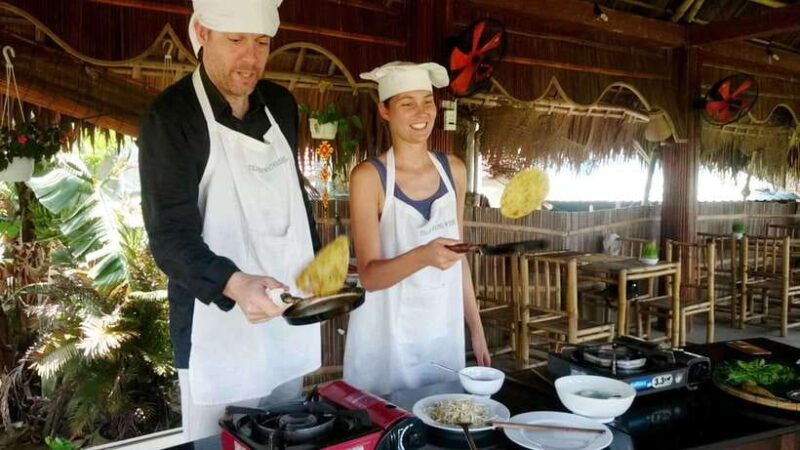 Hoi An:Farming and Cooking Class in Tra Que Herb Village - Key Points