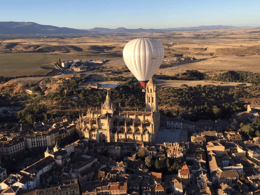 Hot air Balloon over Segovia & Hop-on&Hop-off Touristic Bus - Detailed Breakdown of the Tour