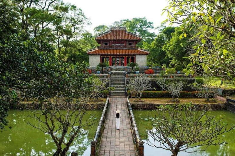 Hue Boat Tour On Perfume River with Royal Tombs - Key Points