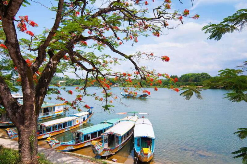 Hue: Dragon Boat, Perfume River, Pagoda & Royal Tomb Tour - Key Points