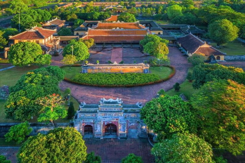 Hue: Hue Walking Tour to Imperial Citadel with Tour Guide - Key Points