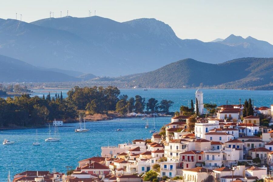 Hydra & Poros: 2 islands private day tour from Athens - Ferry to Poros