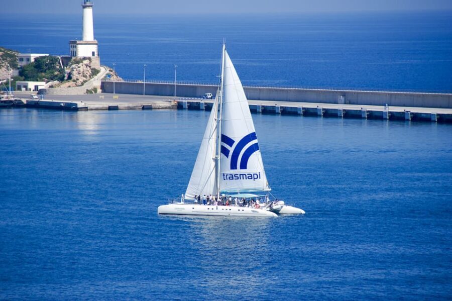 Ibiza: Catamaran Cruise to Formentera with Meal and Drinks - The Scenic Route and Its Highlights
