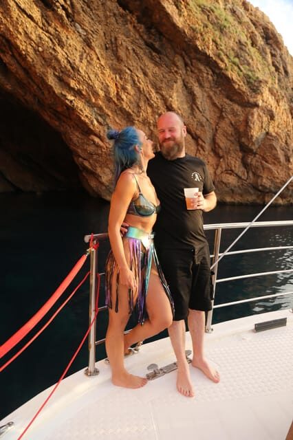 Ibiza: Scenic Cruise with Tapas and Drinks - Food and Drinks: A Casual Feast on the Water