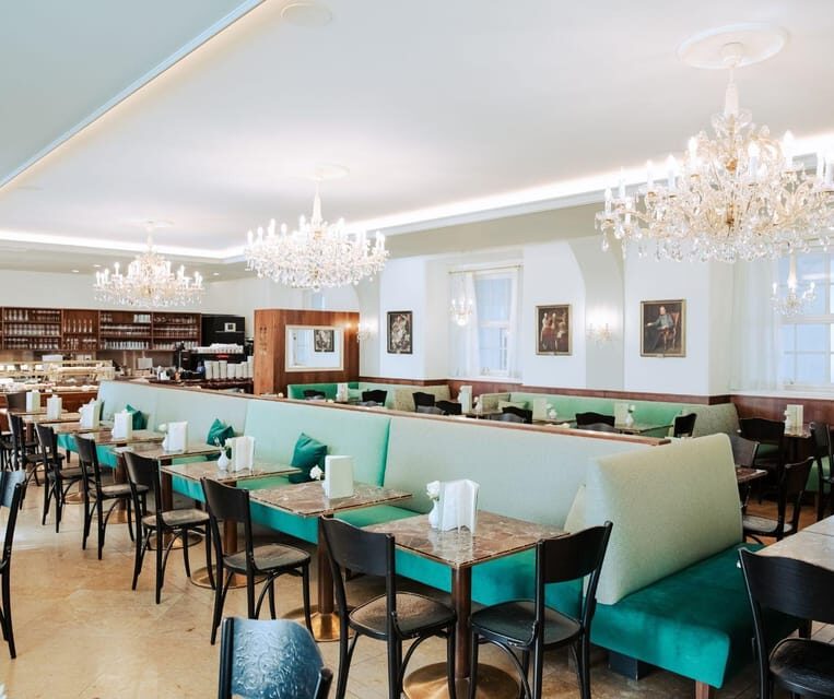 Imperial breakfast before your castle tour - The Schönbrunn Palace and Gardens Tour