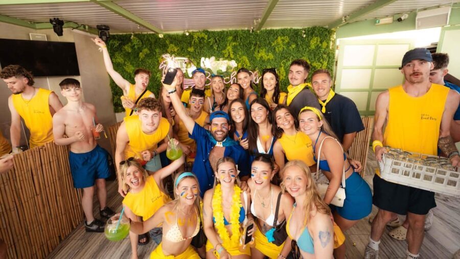 Ios: Pub Crawl with 5 Venues, 5 Shots, and 5 VIP Entrances - Why This Tour Matters for Your Ios Trip