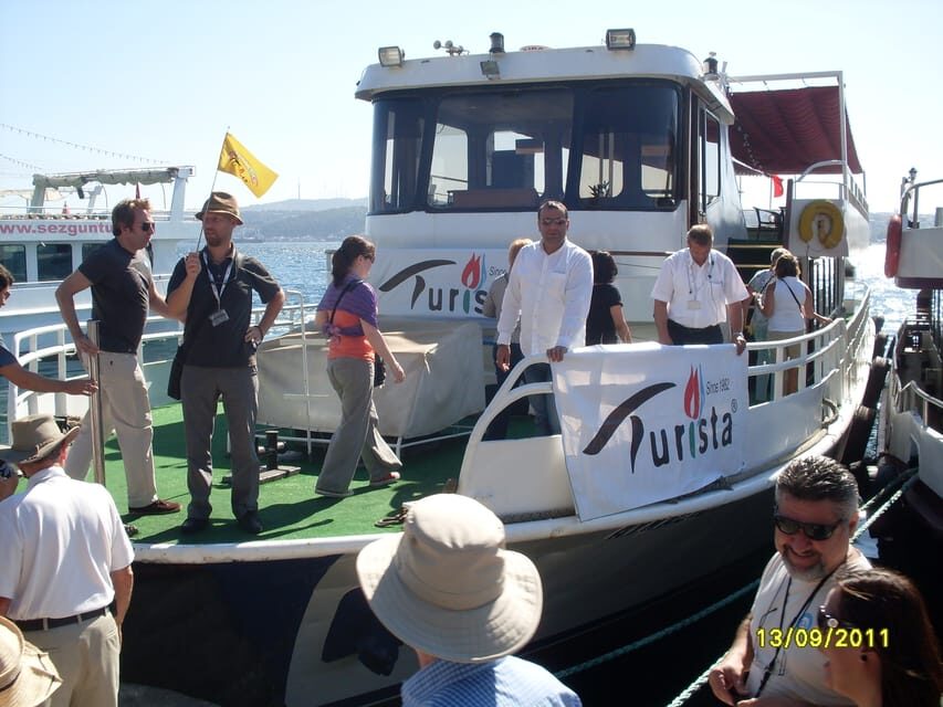 Istanbul: A short trip along the Bosphorus in the evening - What to Expect During the Tour