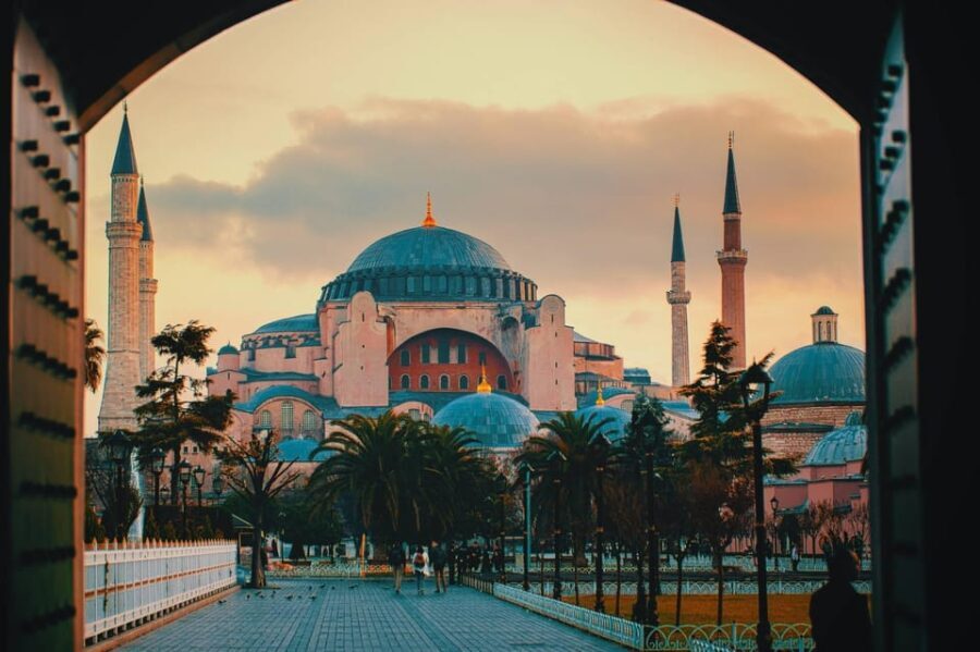 Istanbul: Blue Mosque, Hagia Sophia, & Basilica Cistern Tour - The Experience and Value