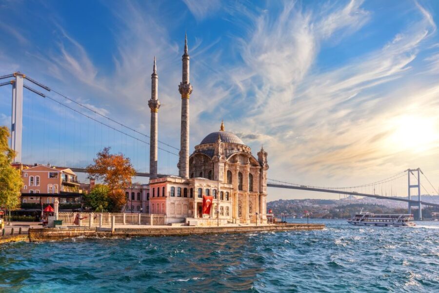 Istanbul: Bosphorus and Golden Horn River Sunset Cruise - What Travelers Say
