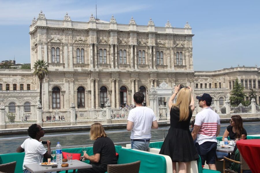 Istanbul: Bosphorus Strait and Black Sea Lunch Cruise - Transportation & Group Size