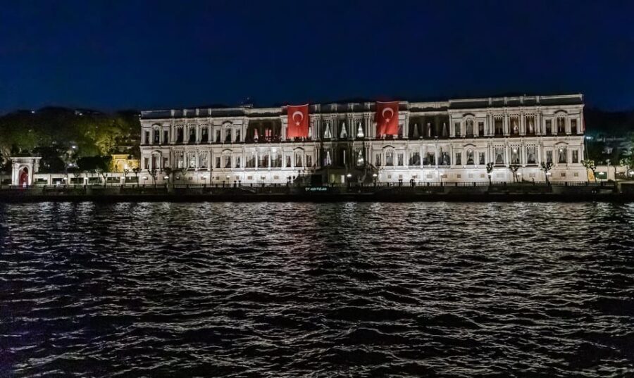 Istanbul: Dinner Cruise with Hotel Transfer and Soft Drinks - The Itinerary in Detail