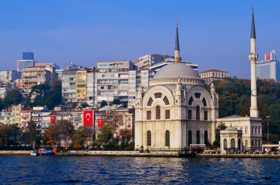 Istanbul: Discover Dolmabahçe Palace and Surroundings - The Experience in Detail