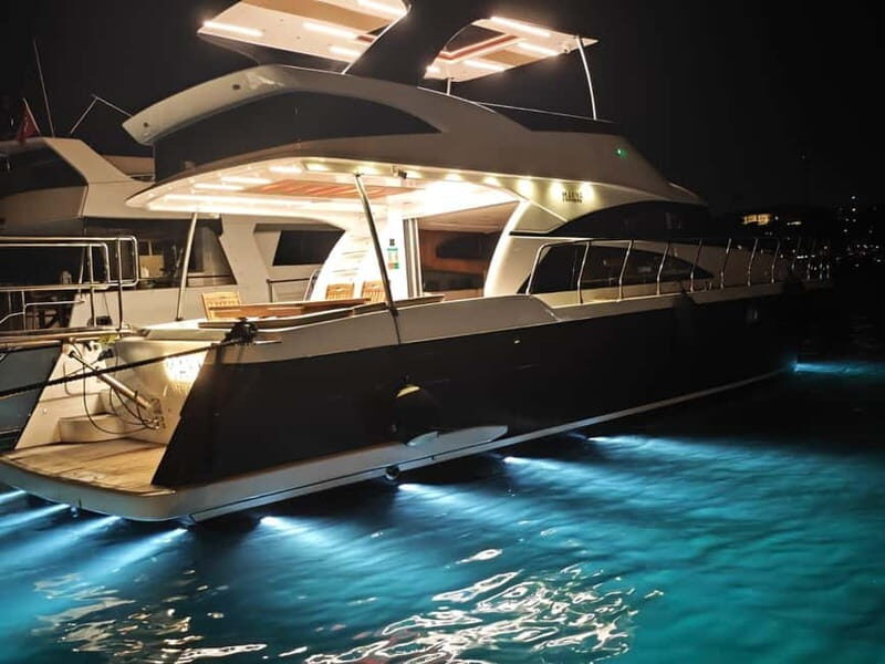Istanbul: Private Bosphorus Yacht with Tour Guide and Snacks - The Itinerary Breakdown: The Heart of the Tour